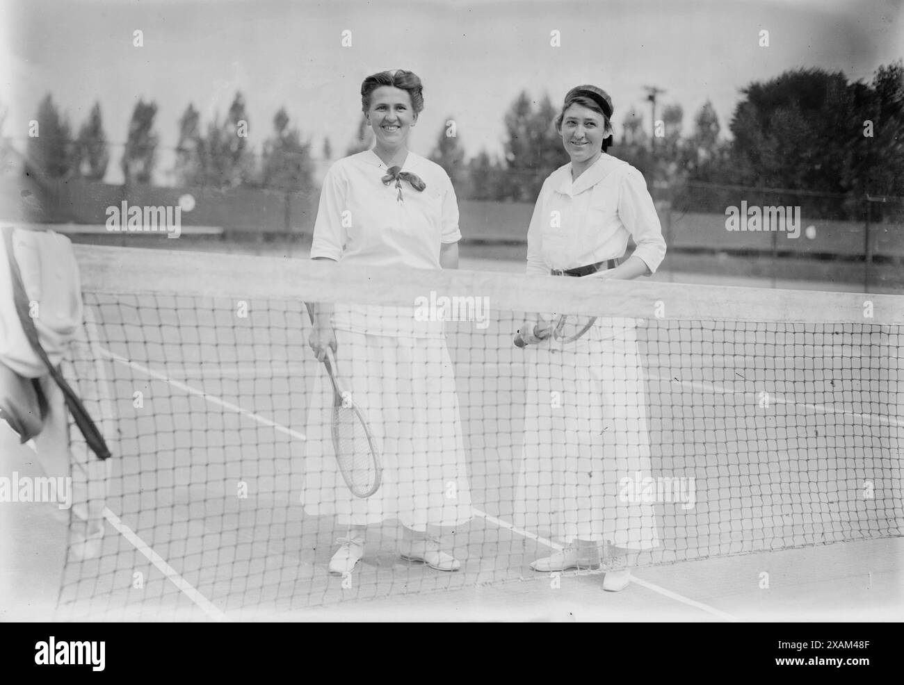 Marie Wagner, Mrs. Beard, 1913. Shows American tennis champion Marie ...