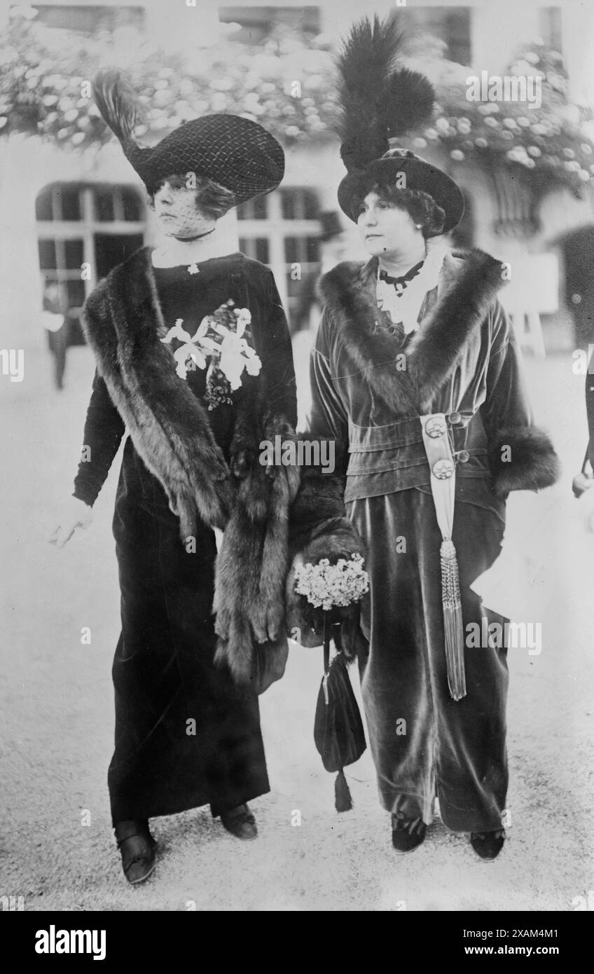 Fashion photography location Black and White Stock Photos & Images - Alamy