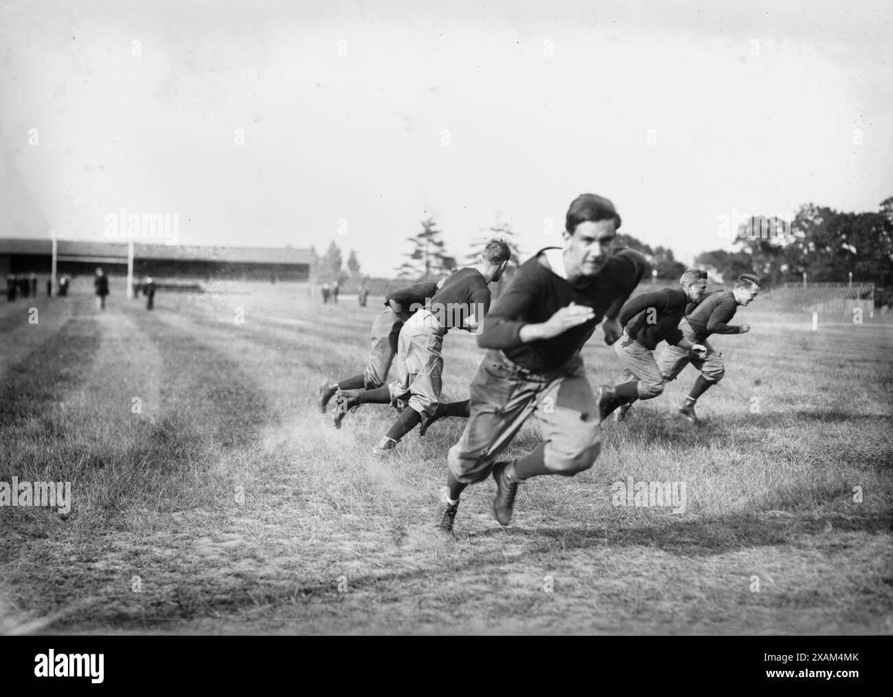 Yale football 1910s Black and White Stock Photos & Images - Alamy