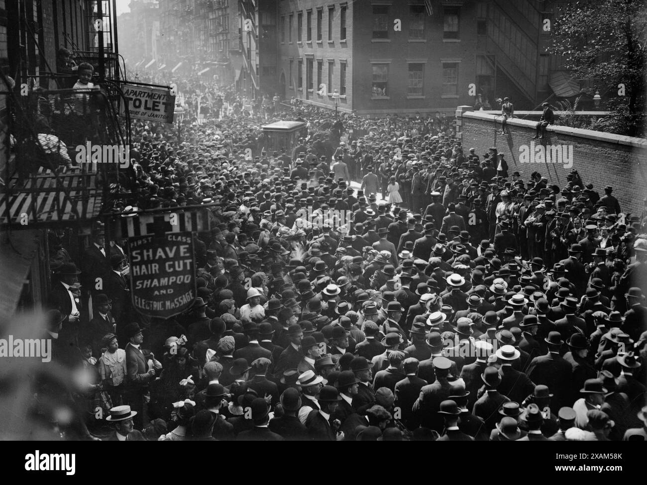 Sullivan funeral - Bowery, 1913. Shows funeral for New York Tammany Hall politician Timothy (Big ...