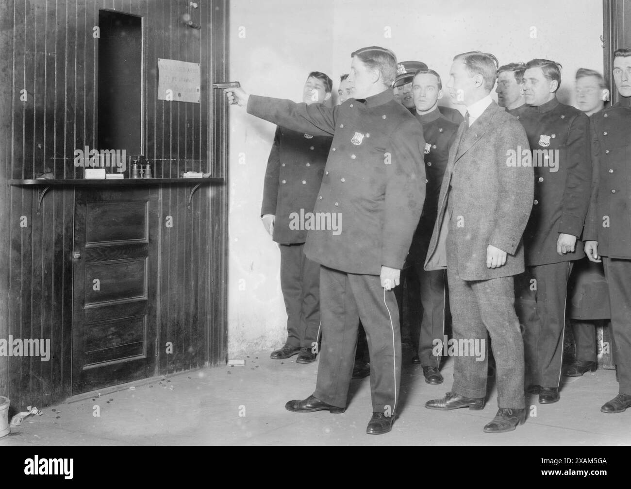Police teaching Black and White Stock Photos & Images - Alamy