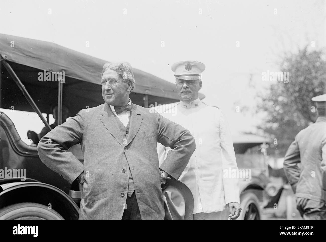 Secy Garrison [and] Gen. Leggett, 1913. Shows Secretary of War Lindley ...
