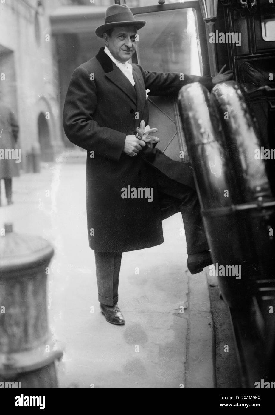 Thirty three seasons hi-res stock photography and images - Alamy