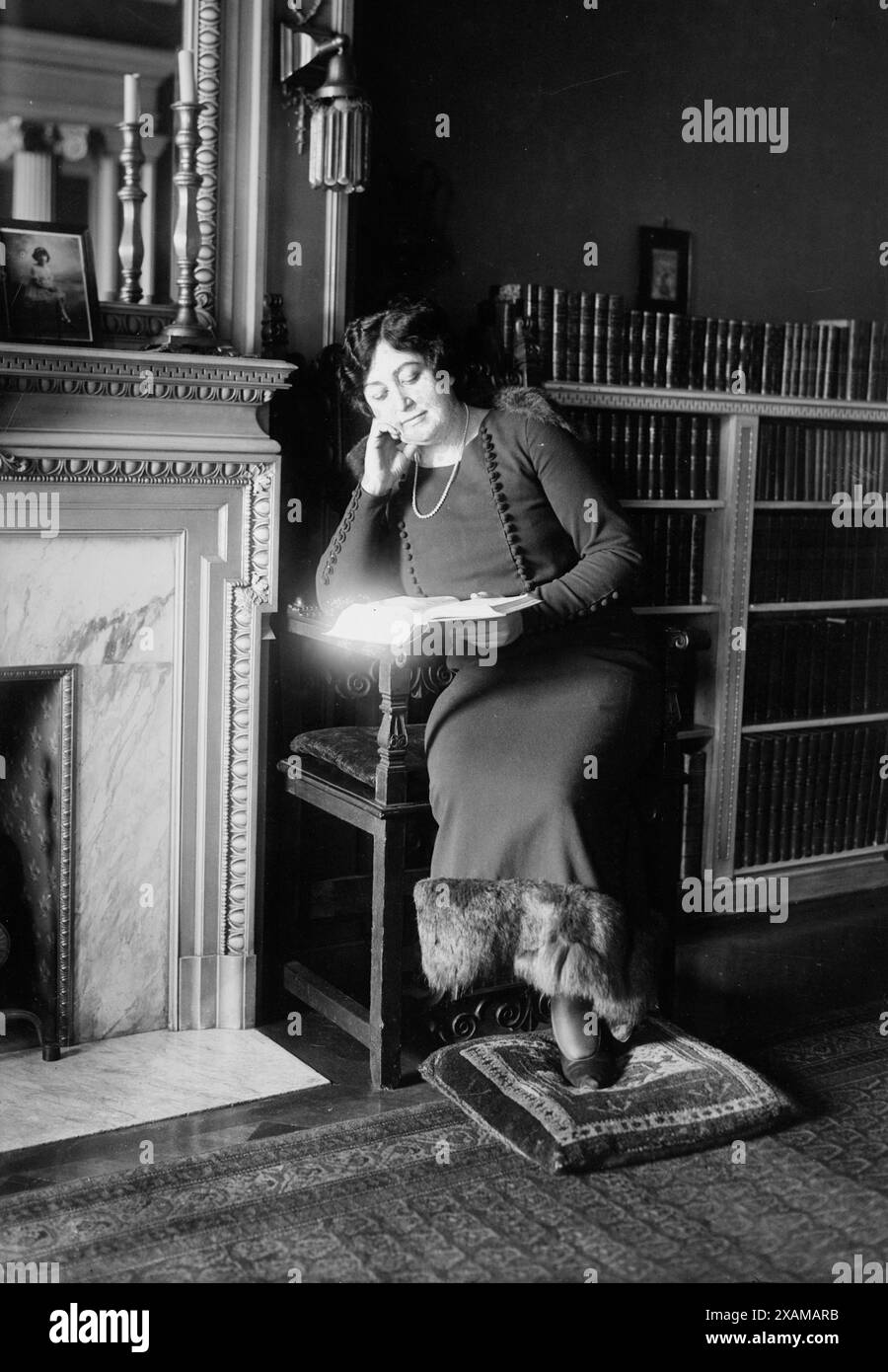 Mezzo soprano opera singer margaret matzenauer hi-res stock photography ...