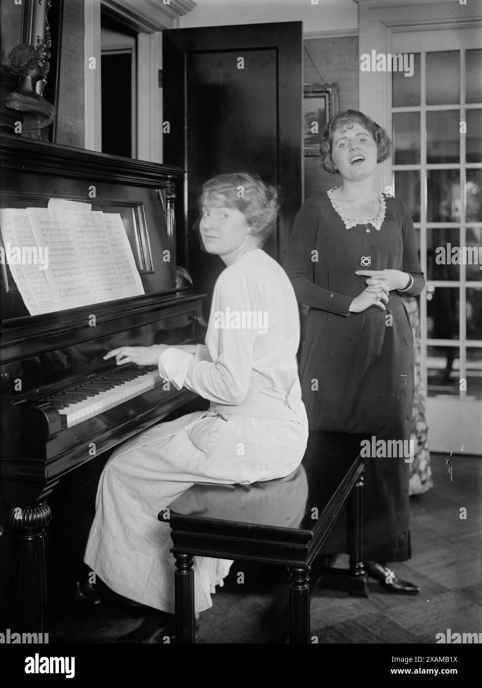 Herbert evelyn lady hi-res stock photography and images - Alamy