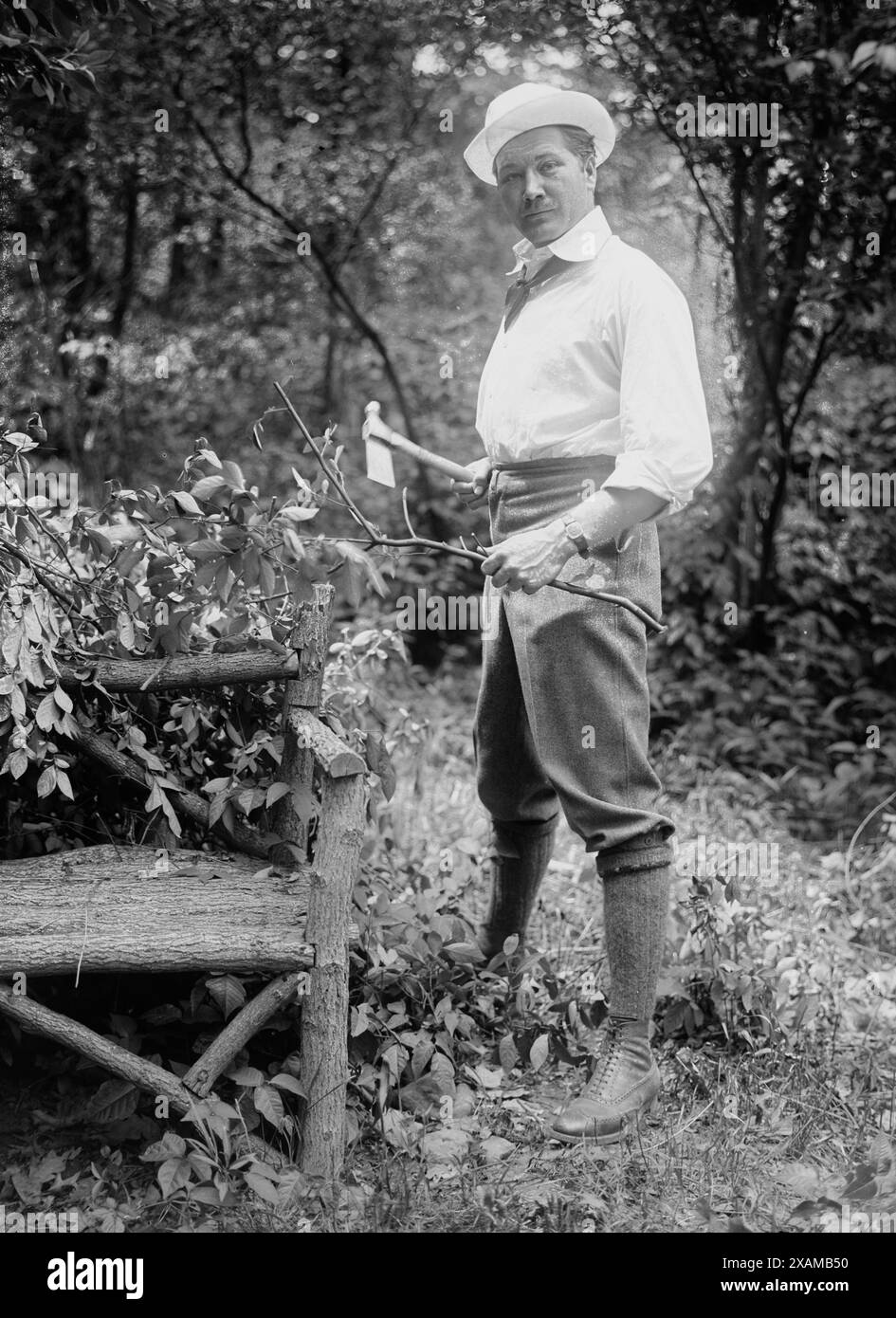 John Charles Thomas, between c1915 and c1920. Shows John Charles Thomas ...