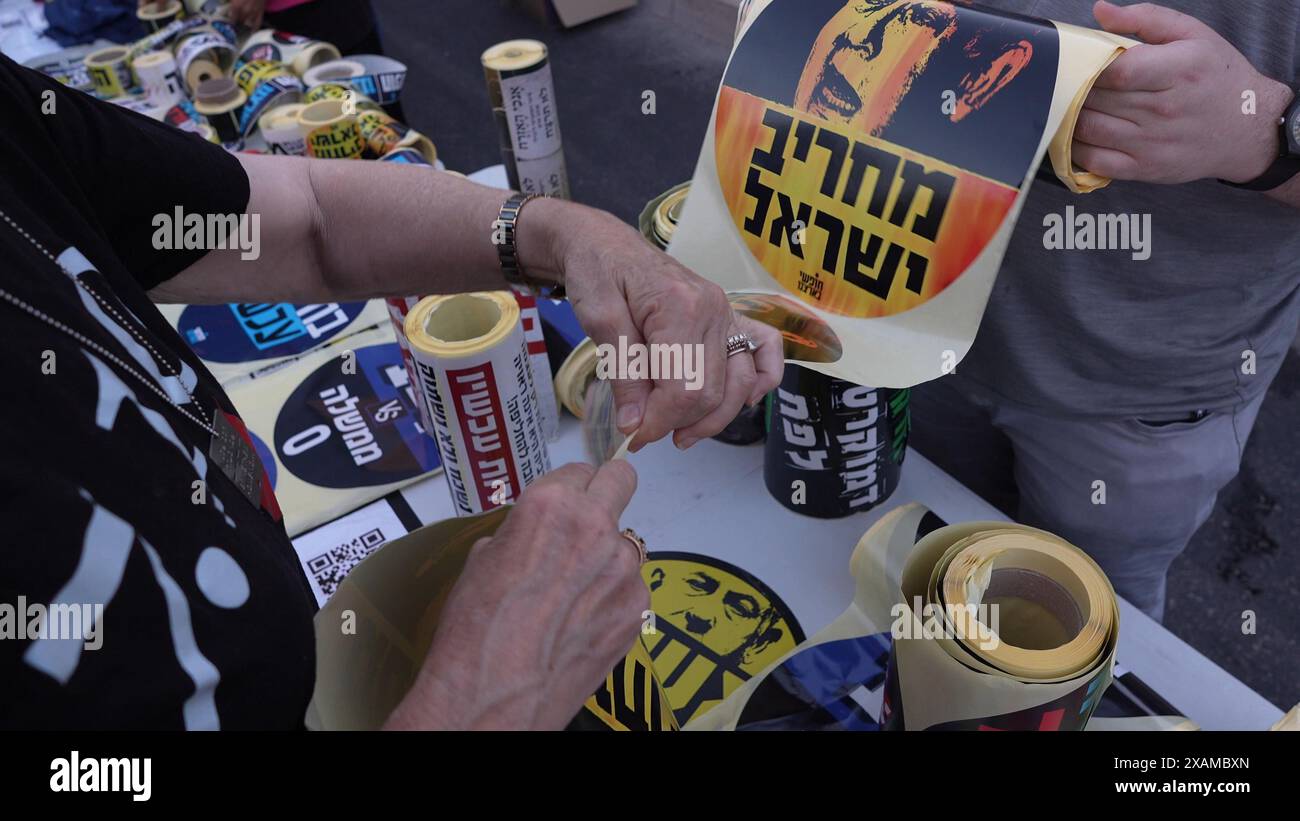 Destroyer of israel hi-res stock photography and images - Alamy