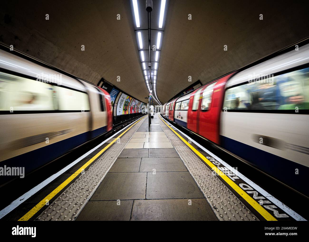 London Underground Train in Motion Stock Photo - Alamy