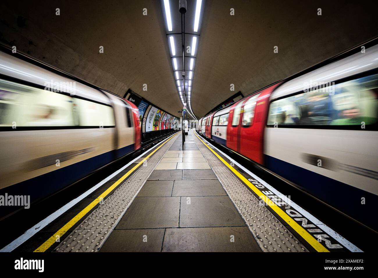 London Underground Train in Motion Stock Photo - Alamy
