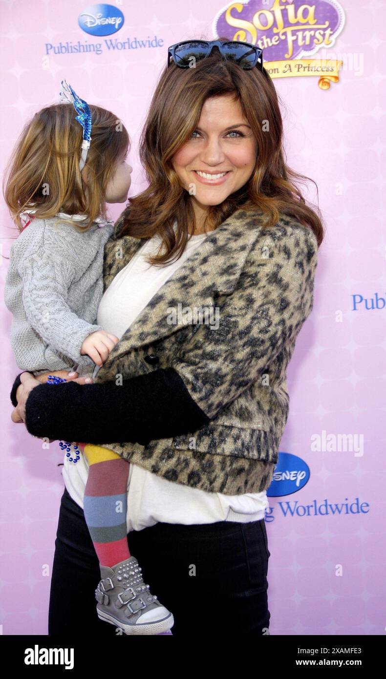 Tiffani Thiessen and daughter Harper Renn Smith at the Los Angeles ...
