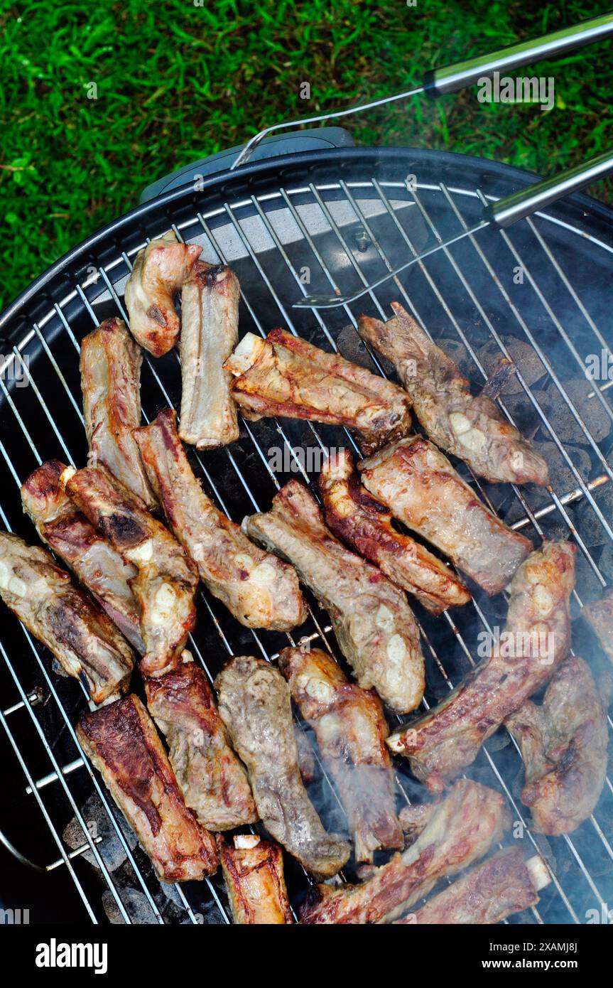 Barbequed spare ribs hi-res stock photography and images - Alamy