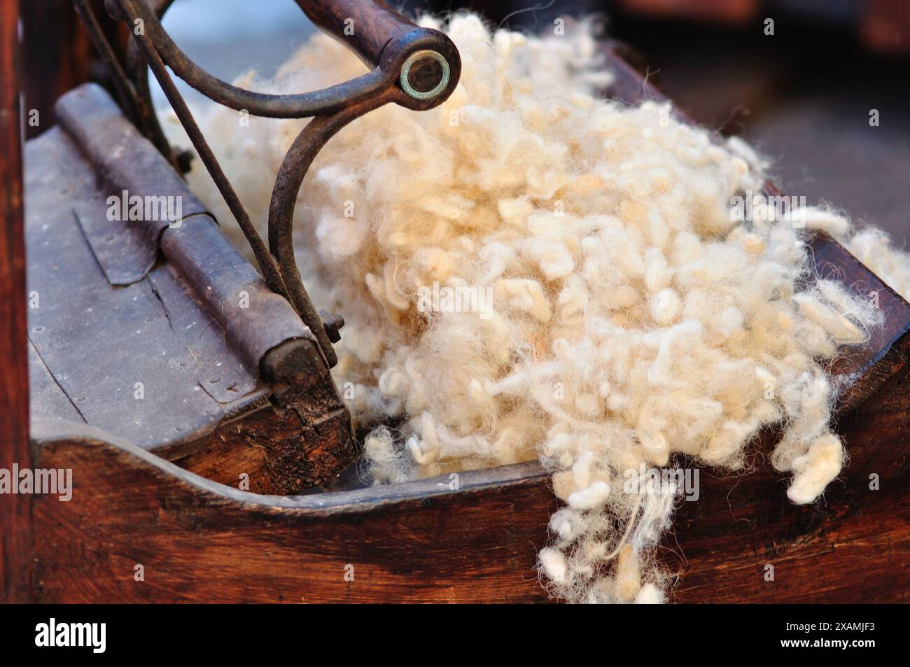 Carding machine wool hi-res stock photography and images - Alamy