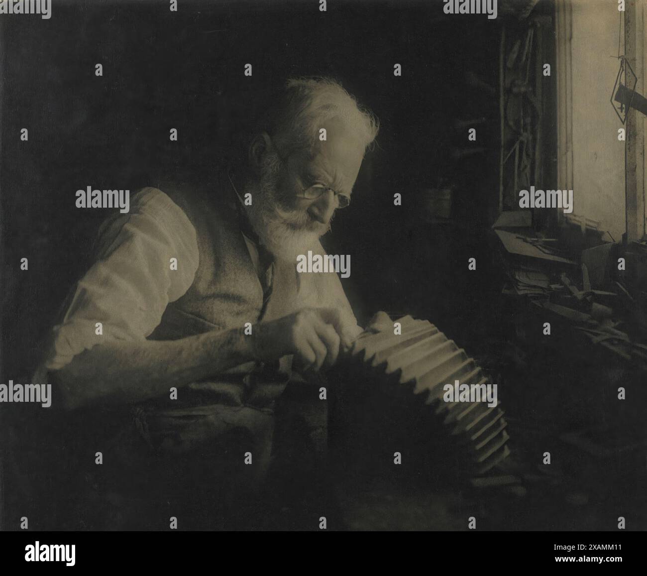 The camera doctor, 1920s-1930s Stock Photo - Alamy