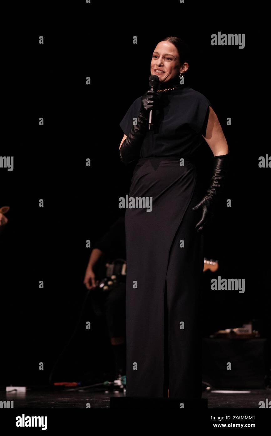 Portuguese Fado singer Carminho performs on stage at Teatros del ...