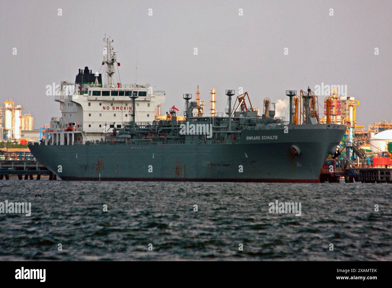 Puerto Miranda,Venezuela.26-12-2009. An oil tanker ships are seen in ...