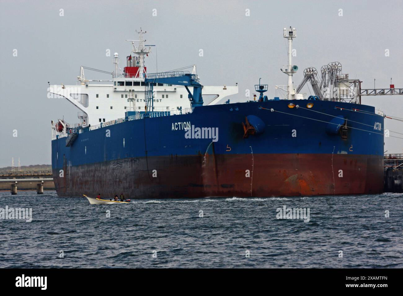 Puerto Miranda, Venezuela.26-12-2009 An oil tanker ships are seen in ...