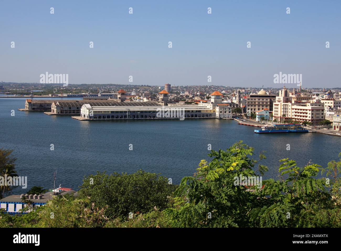 Terminal cruise ship docking facility hi-res stock photography and ...