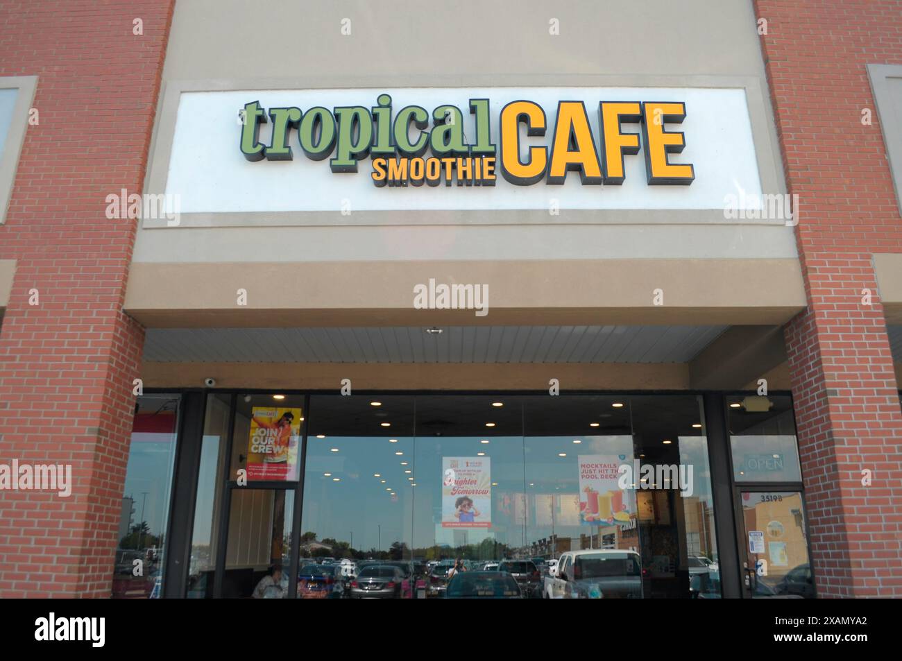 Tropical smoothie cafe logo hi-res stock photography and images - Alamy