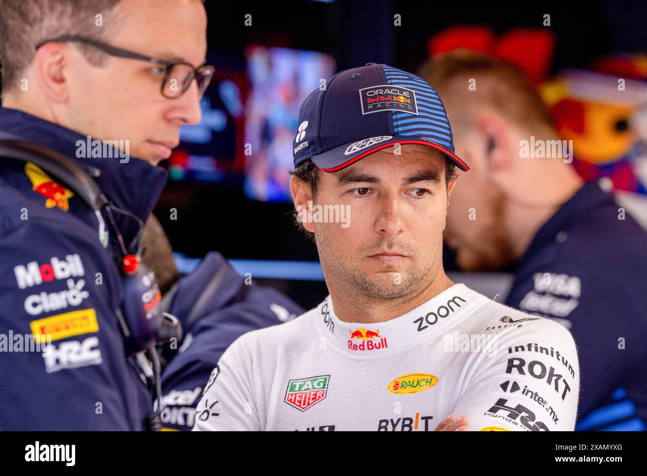 Sergio Perez (MEX) - Oracle Red Bull Racing - Red Bull RB20 - Honda ...