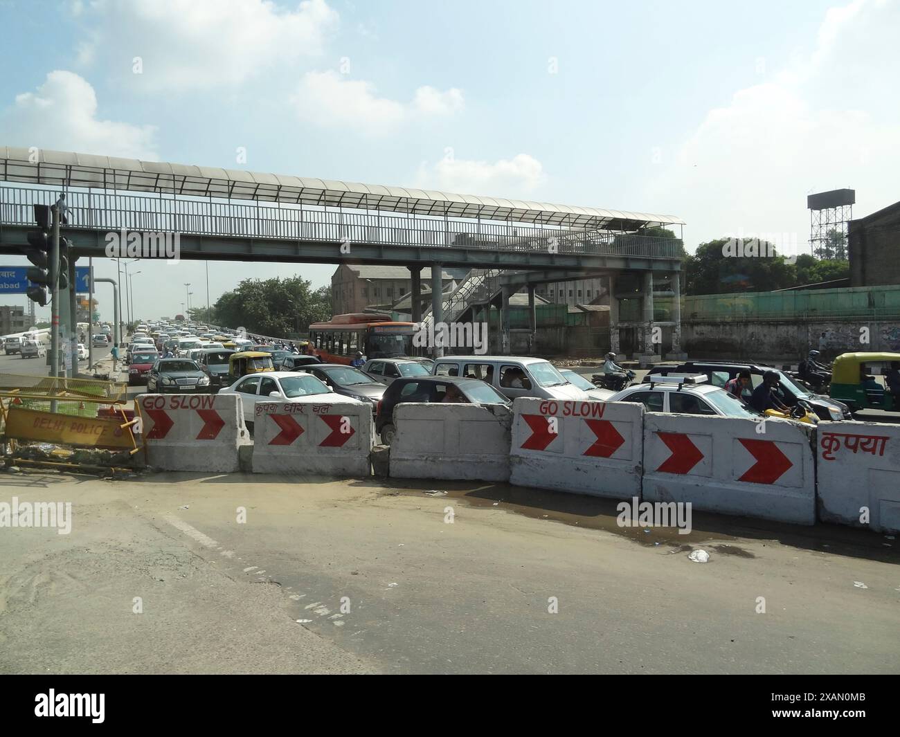 Traffic jam at a street in New Dehli, India Stock Photo - Alamy
