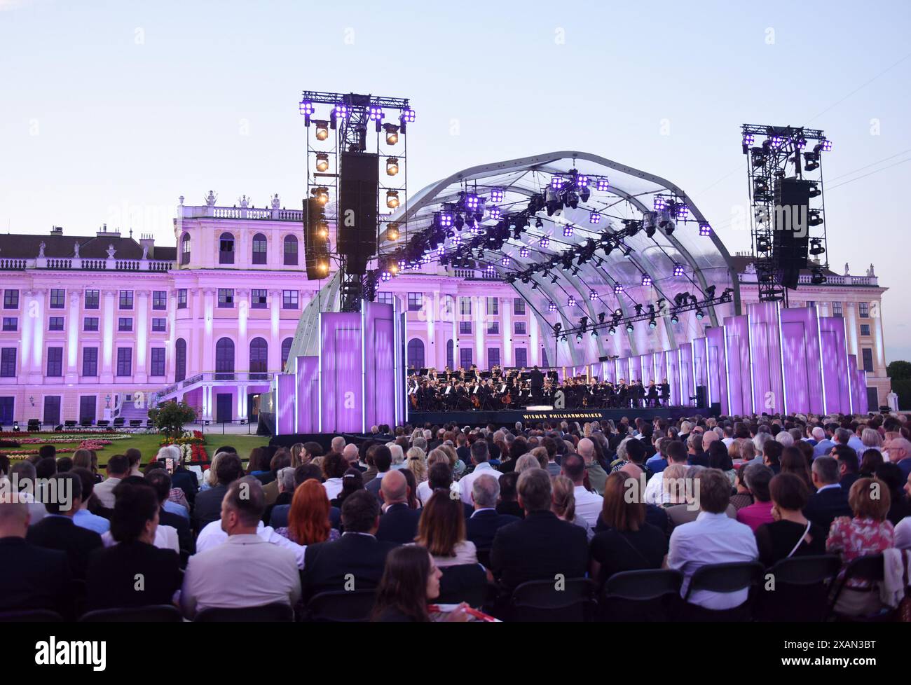 Vienna, Austria. 7th June, 2024. Members of the Vienna Philharmonic ...