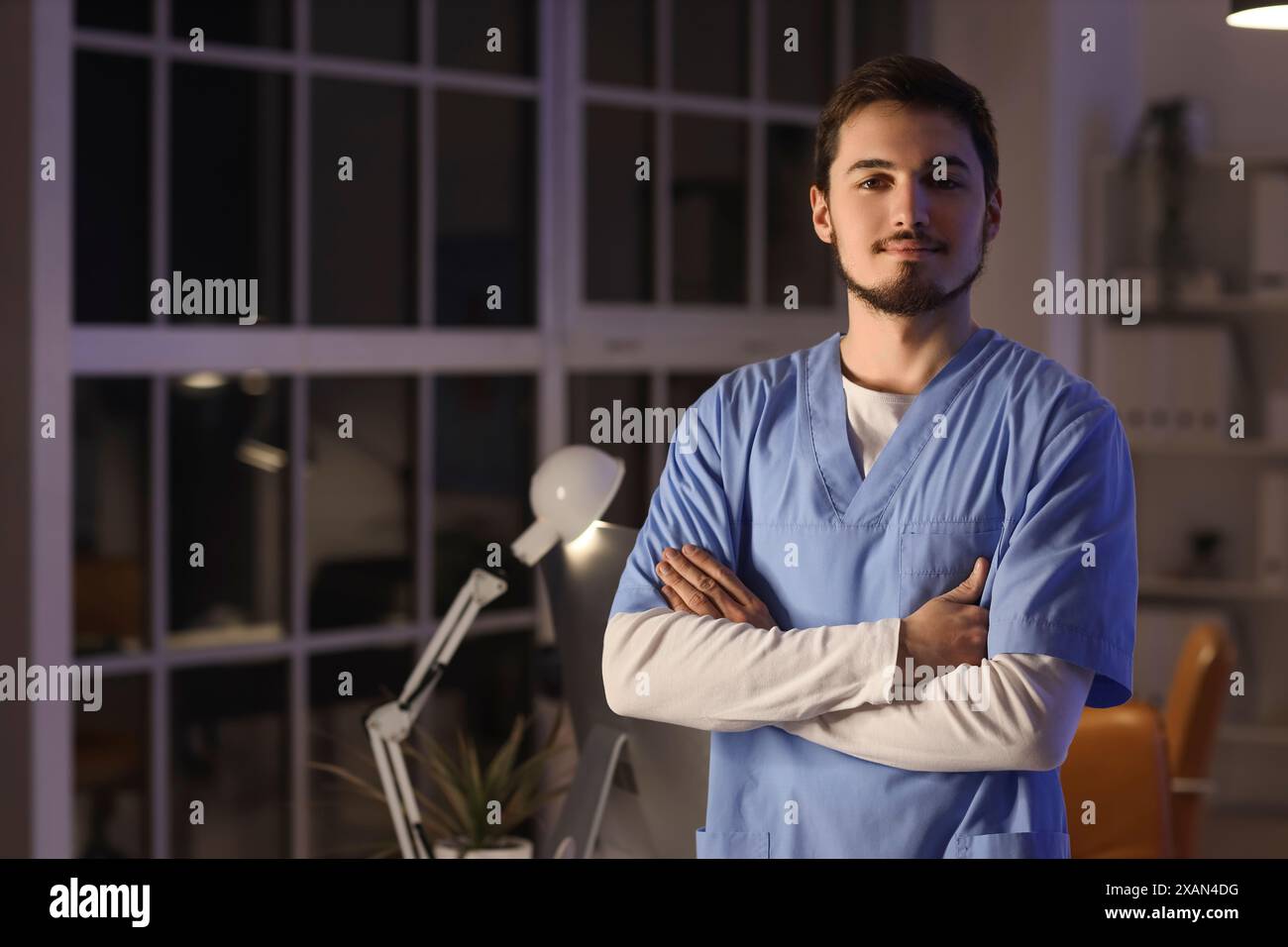 Night shift nurse hi-res stock photography and images - Alamy