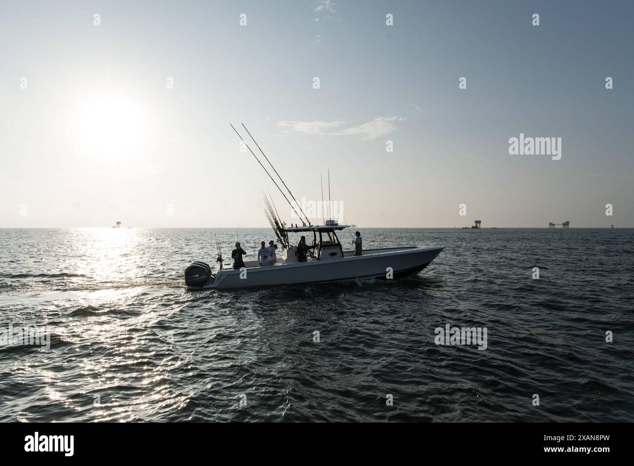 Oil rigs gulf of mexico fish hi-res stock photography and images - Alamy