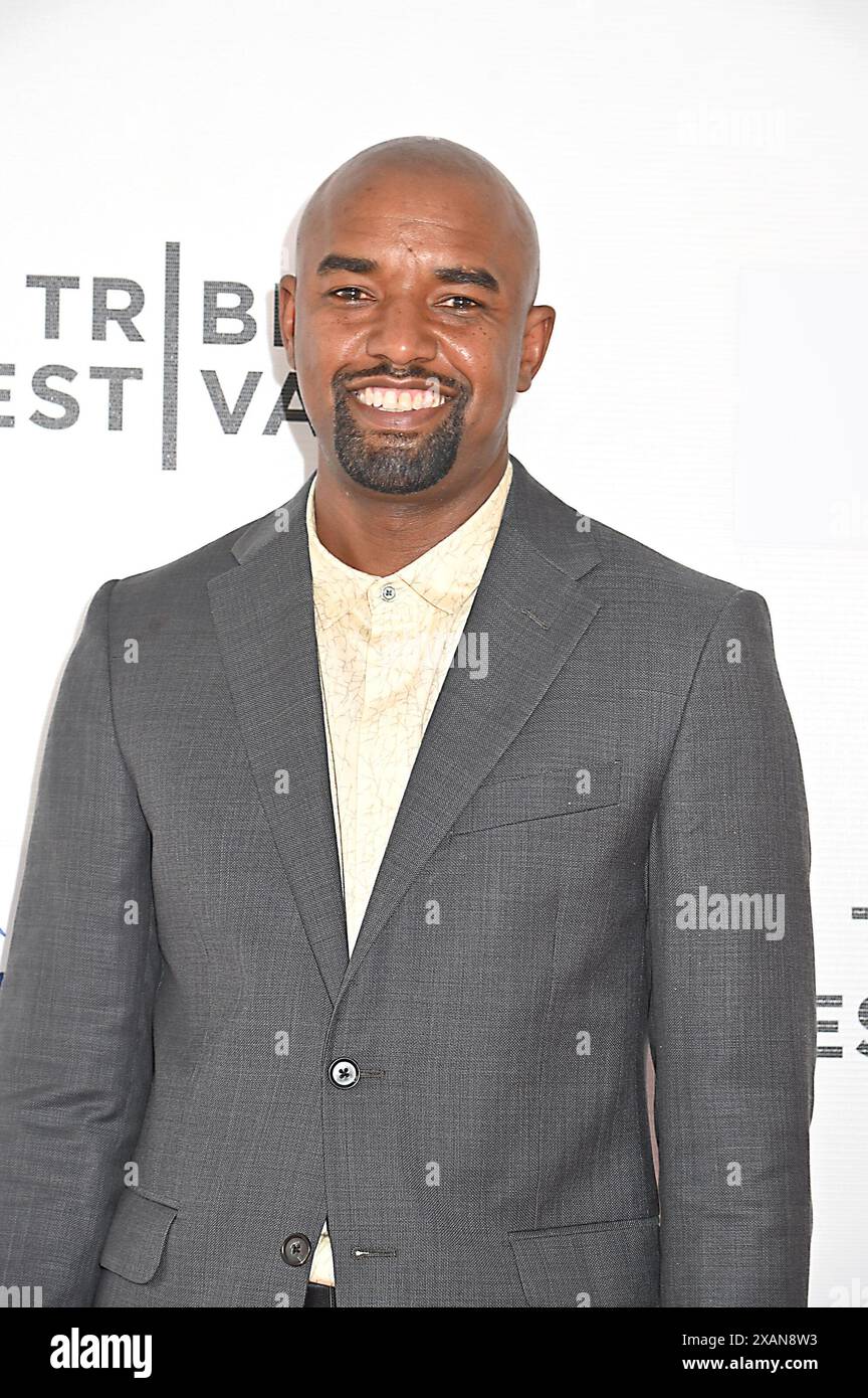 Gold world premiere hi-res stock photography and images - Alamy