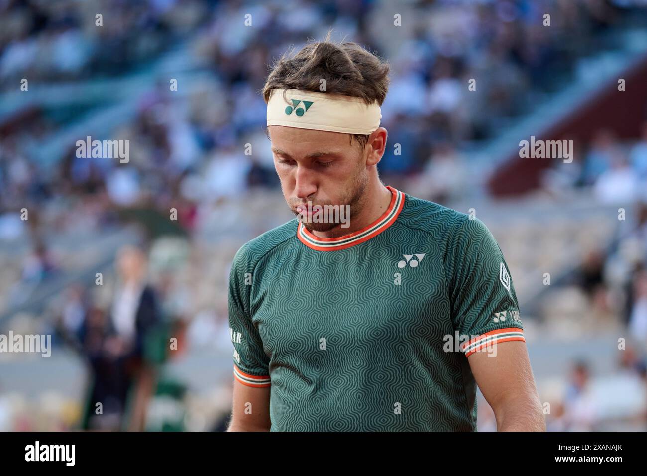 Casper ruud reacts 2024 french open hi-res stock photography and images - Alamy