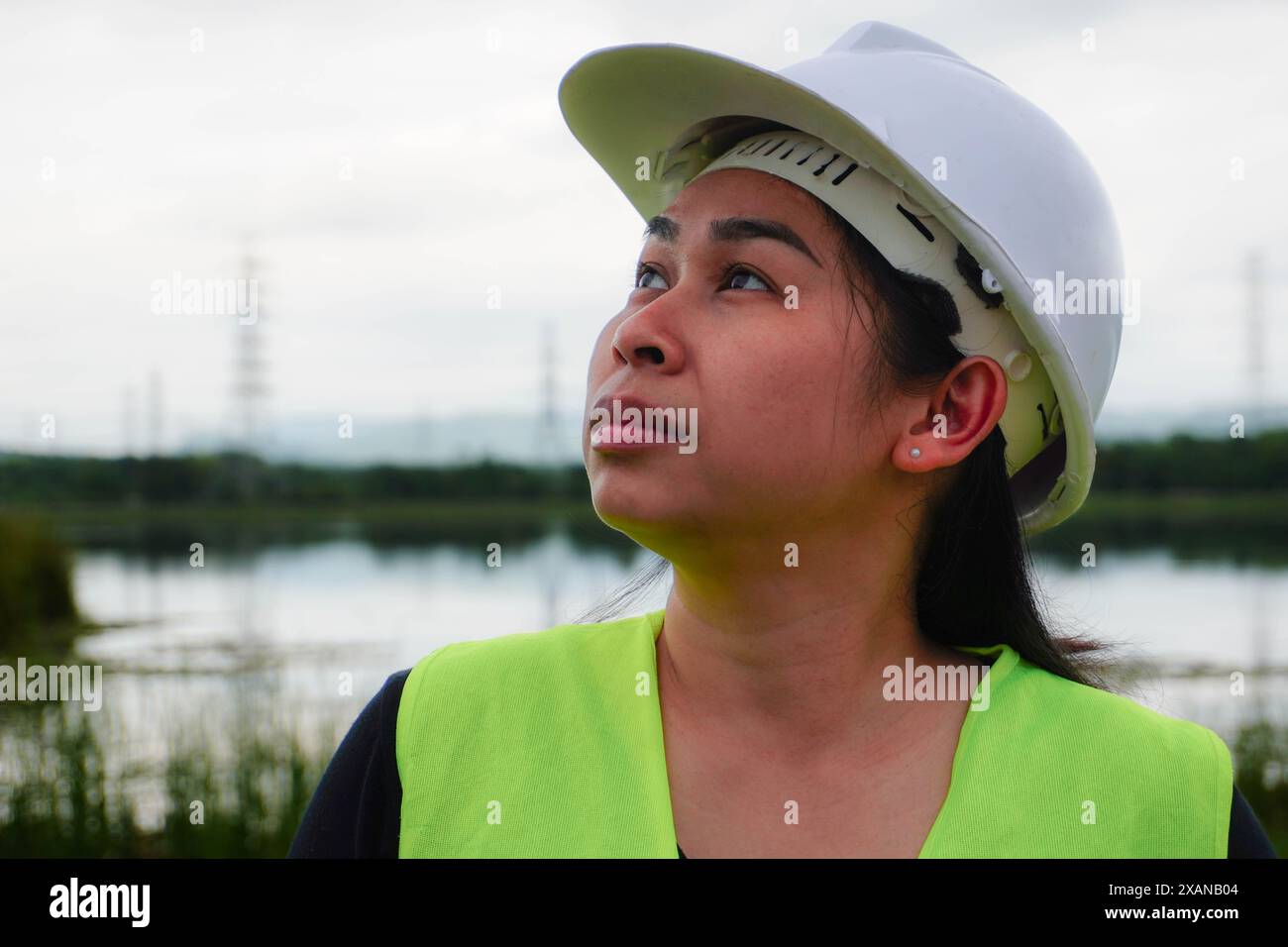 Female climate scientist river hi-res stock photography and images - Alamy