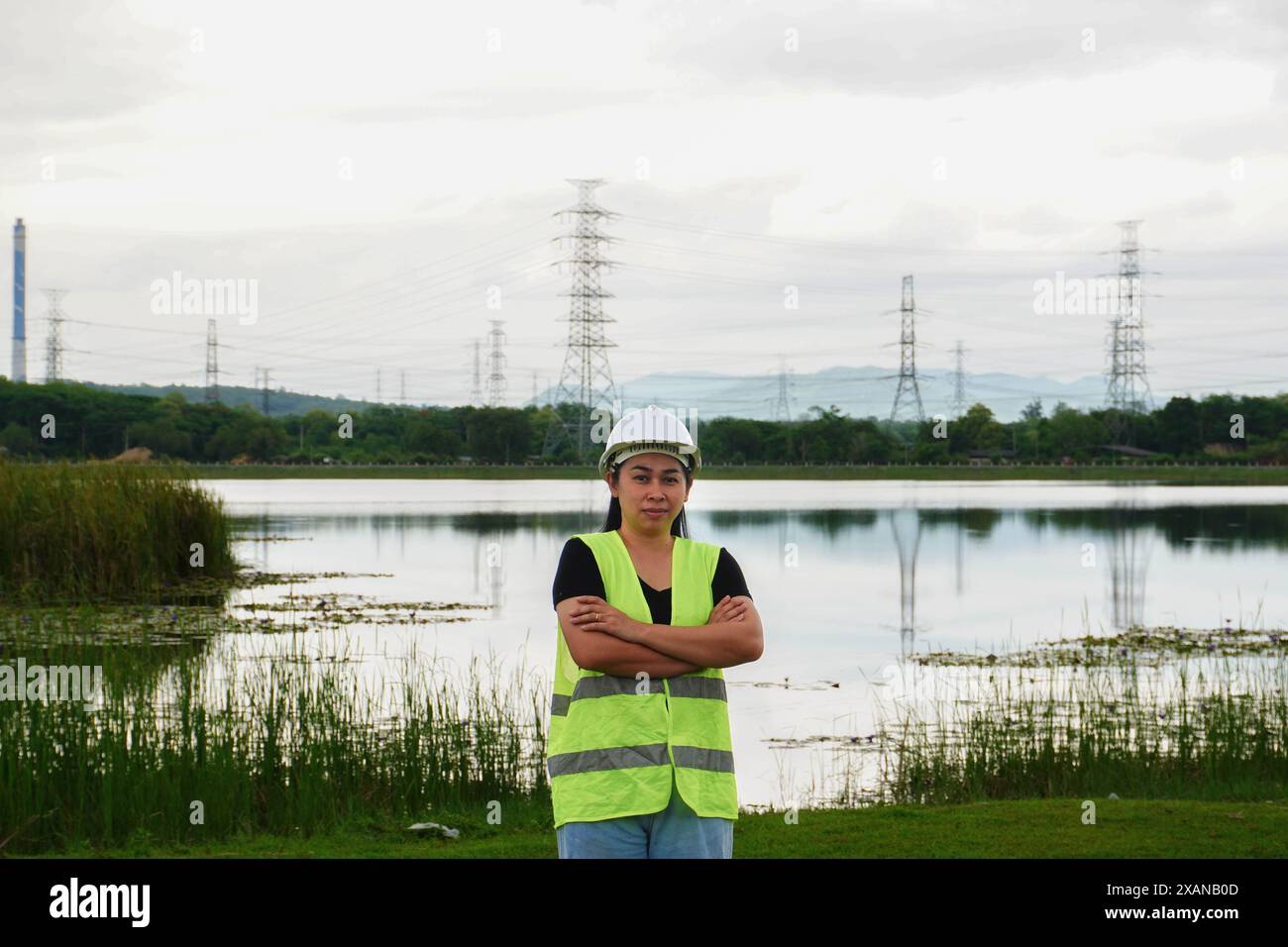 Female climate scientist river hi-res stock photography and images - Alamy