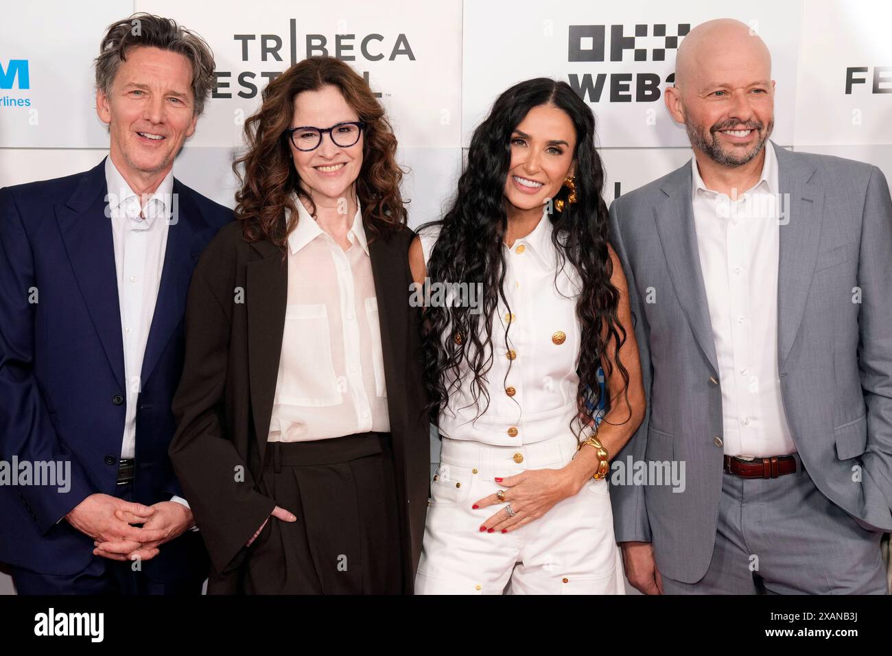 Andrew McCarthy, from left, Ally Sheedy, Demi Moore and Jon Cryer ...