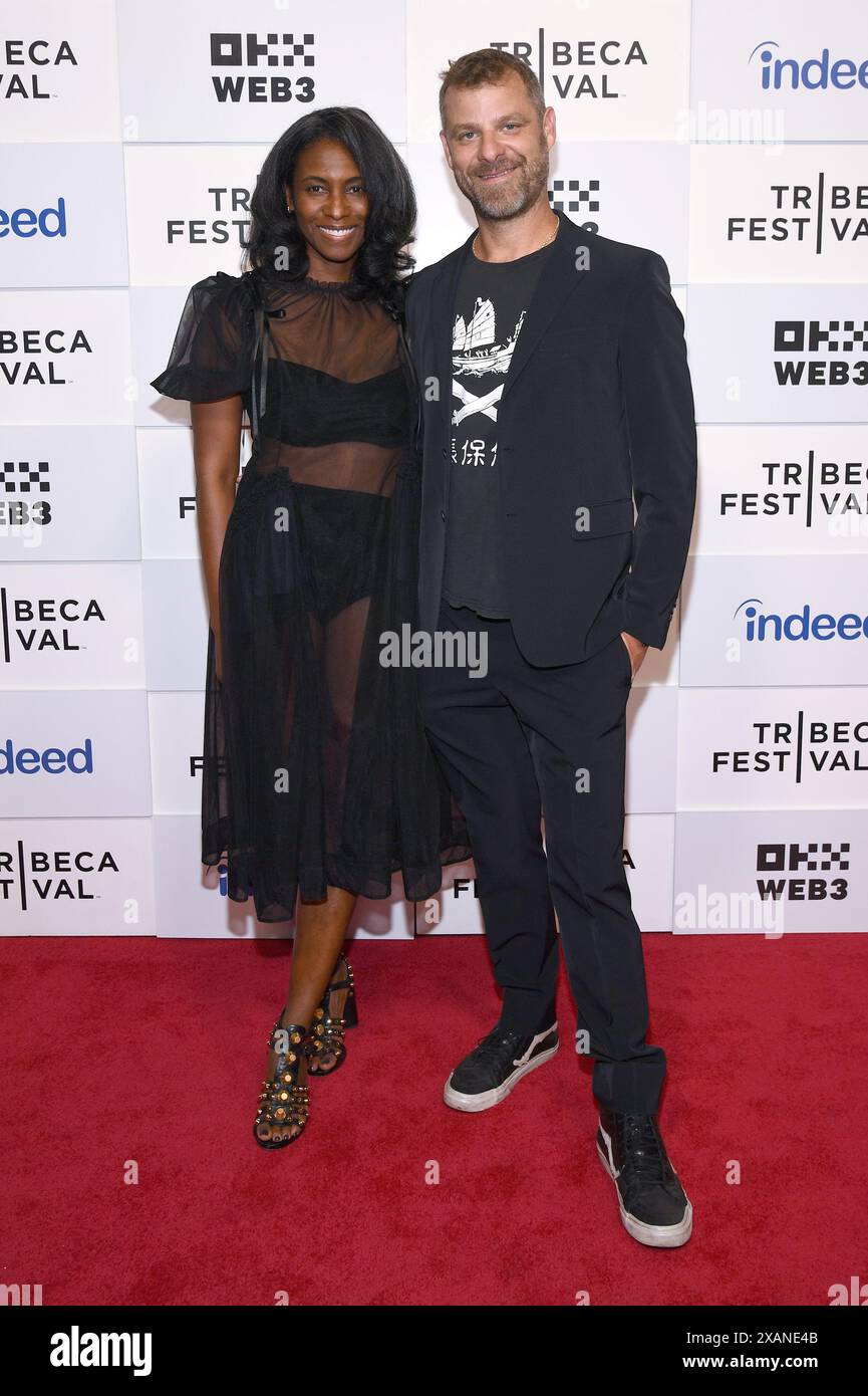 Angela howard and matt stone hi-res stock photography and images - Alamy