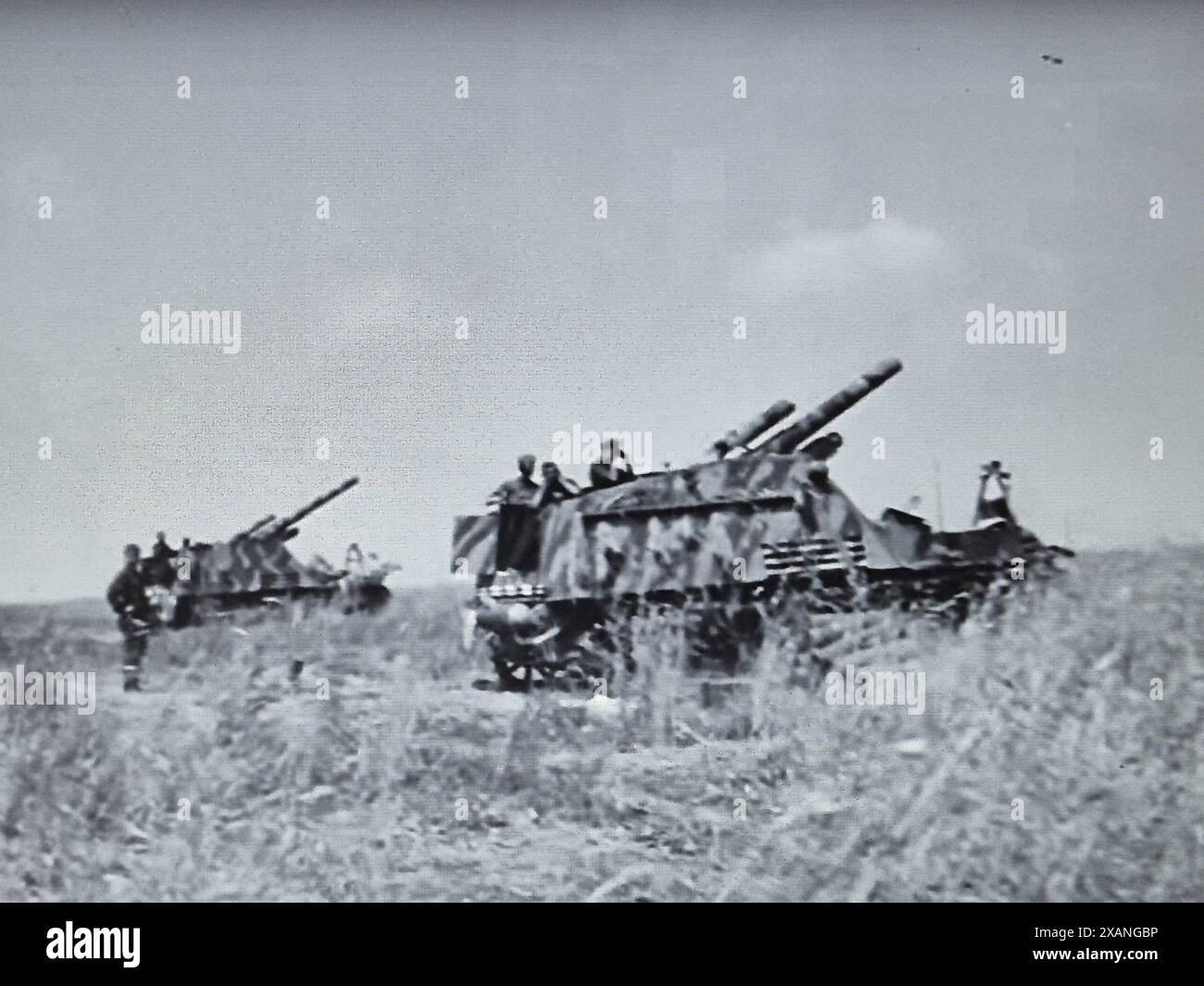 World War Two B&W Screenshot photo. German Hummel Self Propelled 15cm ...