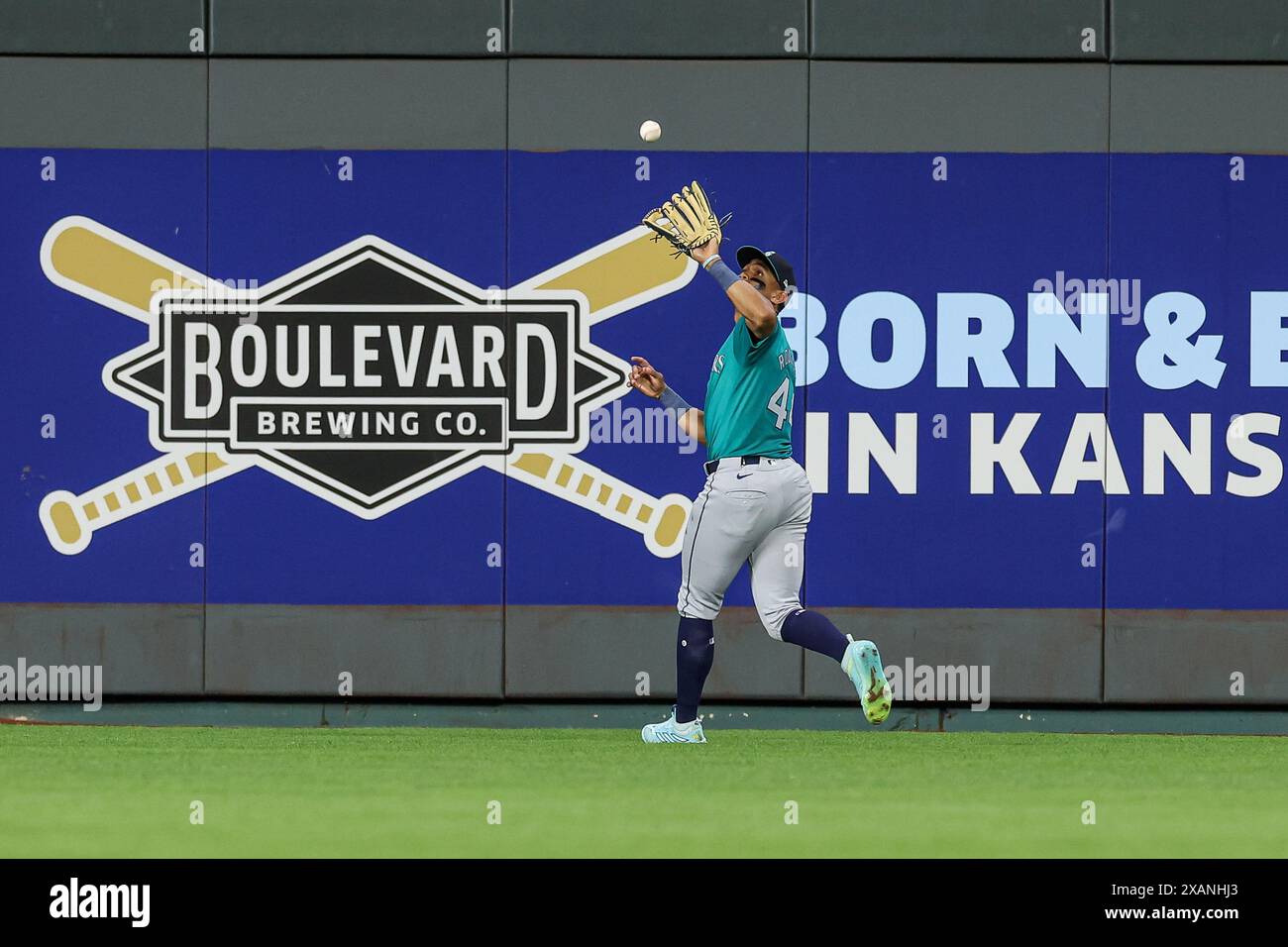 Kansas City, MO, USA. 7th June, 2024. Seattle Mariners outfielder Julio ...