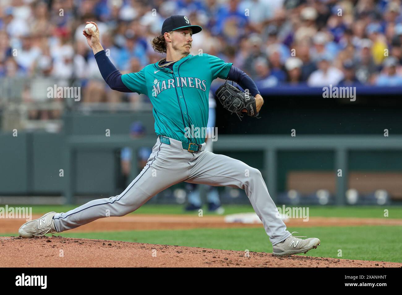 Kansas City, MO, USA. 7th June, 2024. Seattle Mariners starting pitcher ...