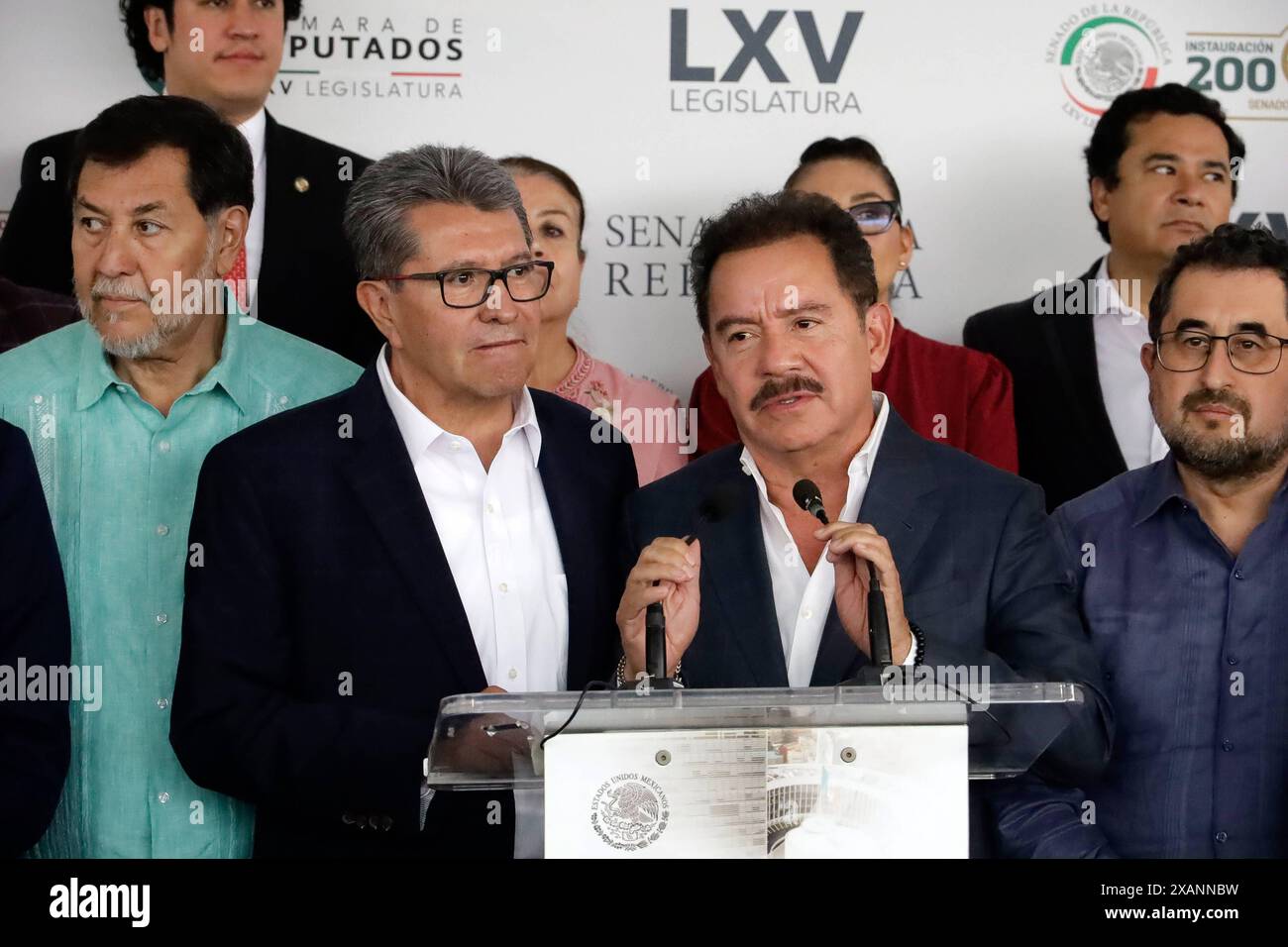 Legislative Session of the Permanent Commission of the Senate of Mexico ...