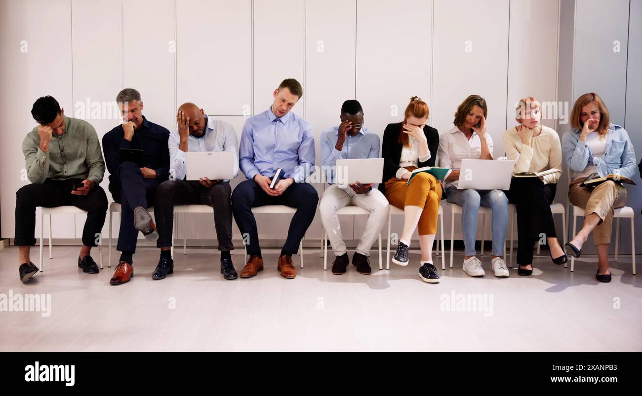 Bored people hi-res stock photography and images - Alamy