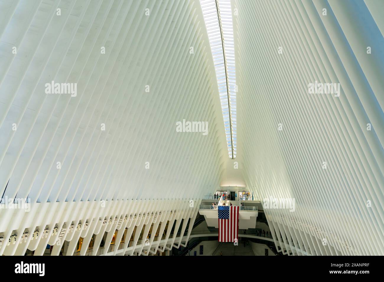 Westfield World trade center shopping mall in Lower Manhattan and ...