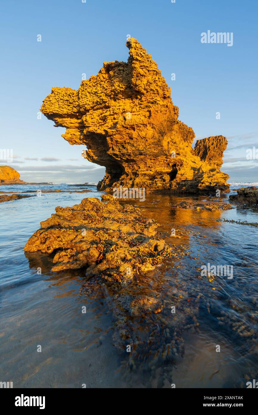Shoreline road erosion hi-res stock photography and images - Alamy
