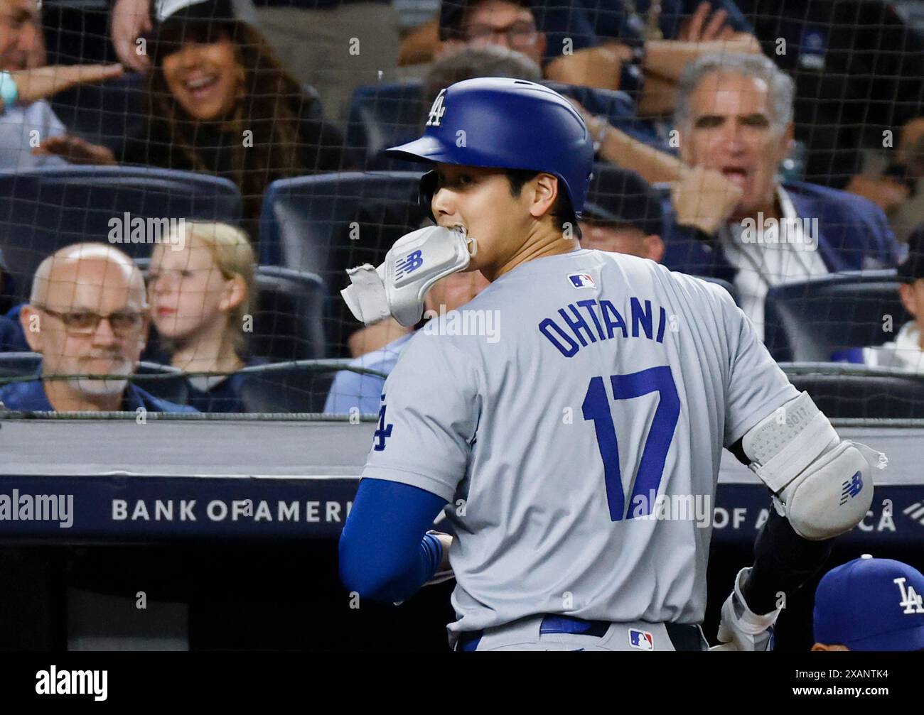 Los Angeles Dodgers Shohei Ohtani walks back to the dugout after ...