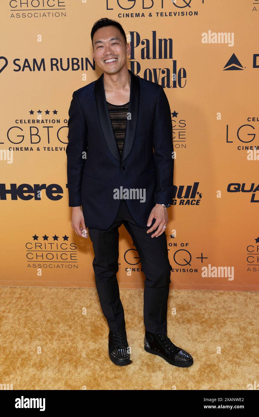 Barry Hoy attends the arrivals of The Critics Choice Association’s ...