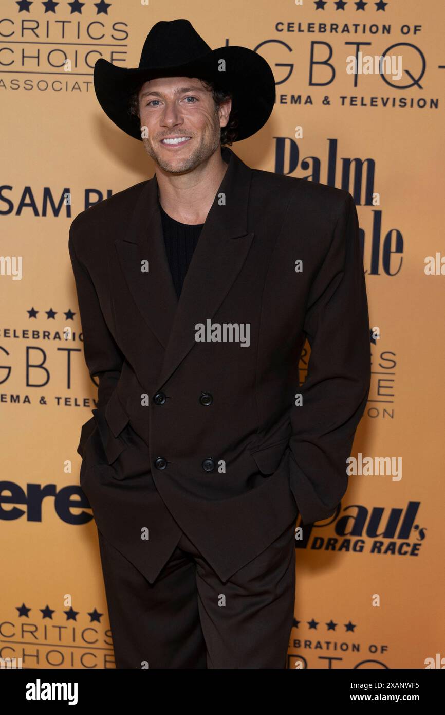 Luke Gilford attends the arrivals of The Critics Choice Association’s ...