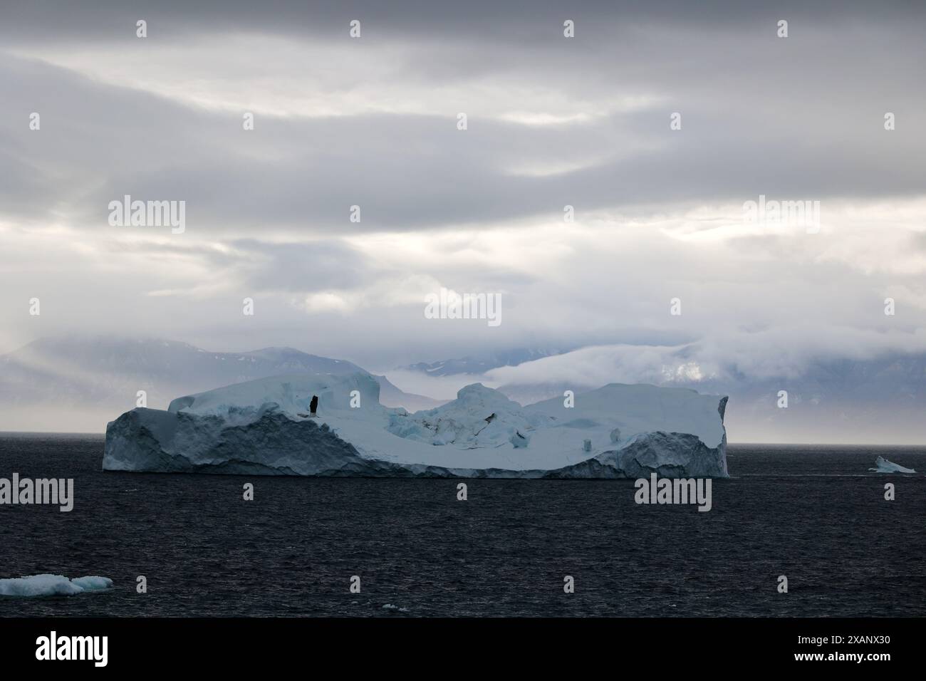 Icebergs in Disko Bay, Arctic, Greenland, Denmark Stock Photo - Alamy