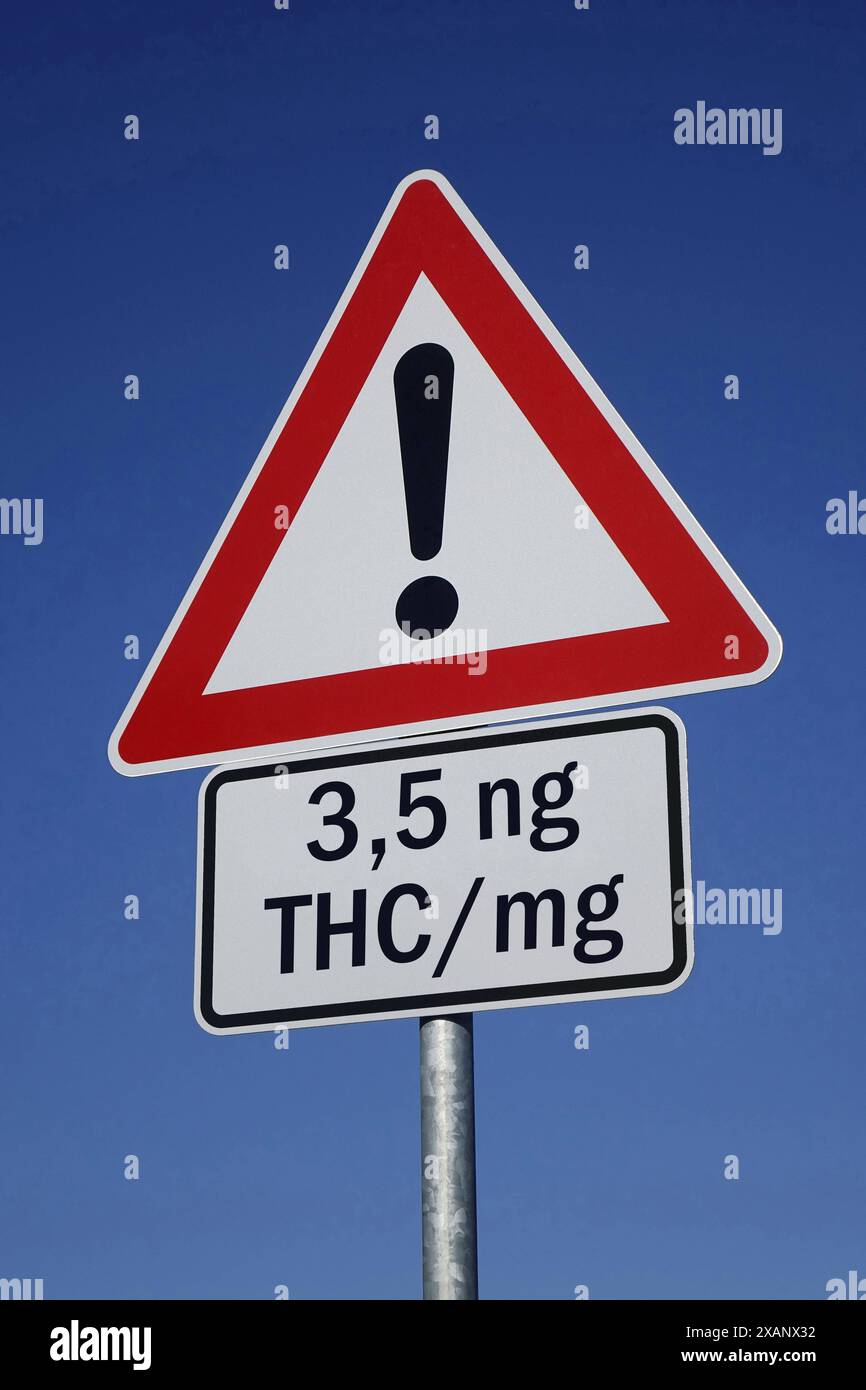 Cannabiskonsument hi-res stock photography and images - Alamy