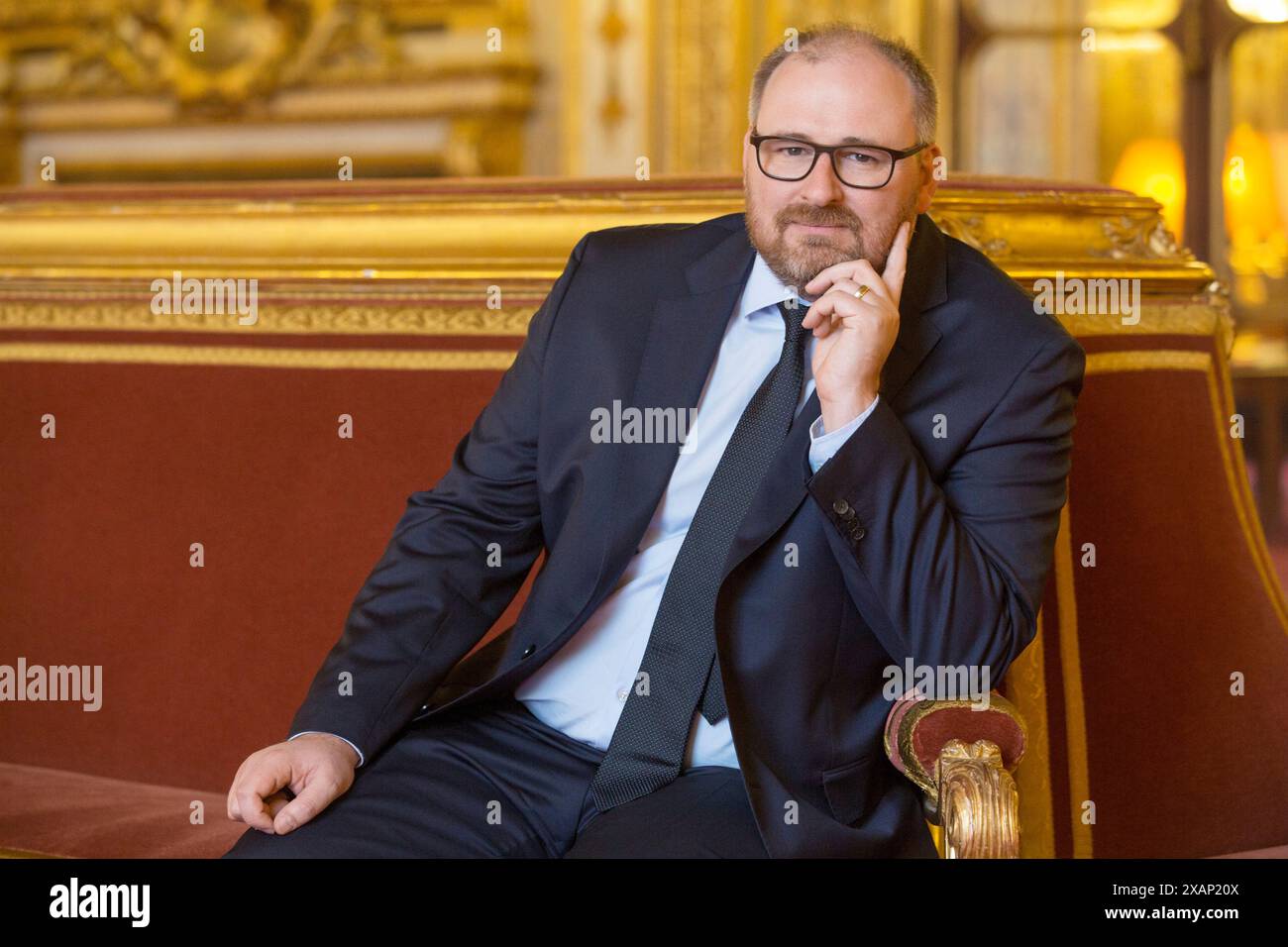 French foreign senator hi-res stock photography and images - Alamy