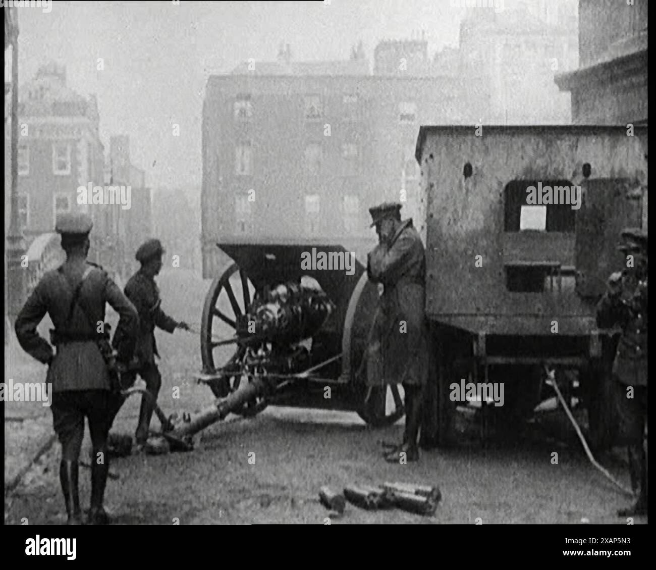 Irish civil war dublin soldiers hi-res stock photography and images - Alamy