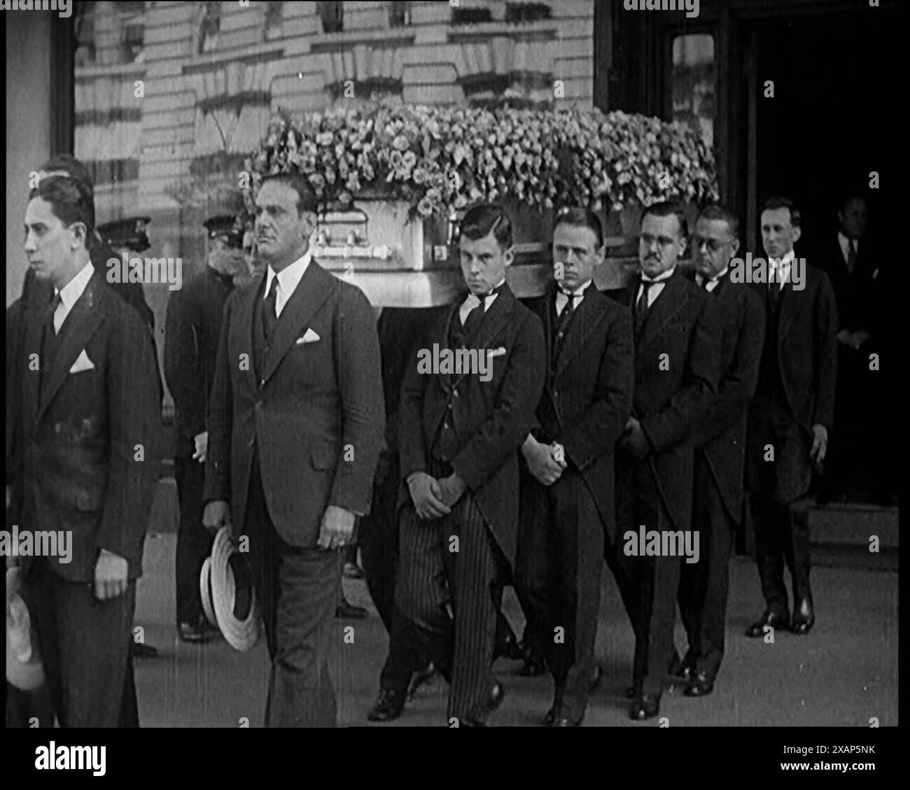 Rudolph valentino death hi-res stock photography and images - Alamy
