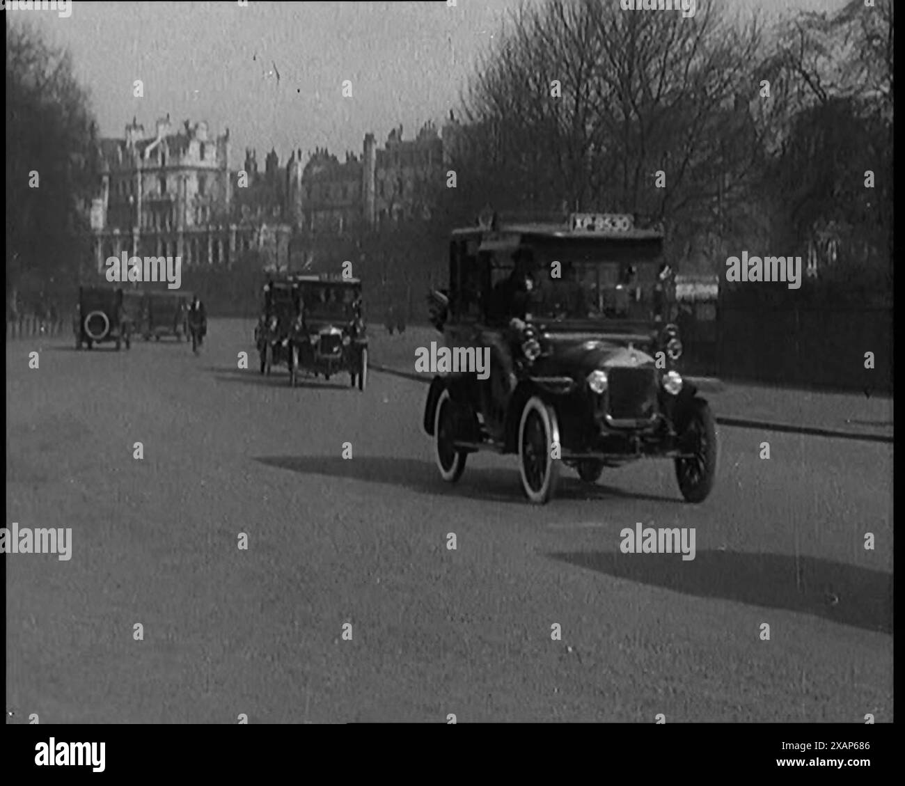 Cars in Traffic in a Busy Road, 1920. From "Time to Remember - Teenage ...