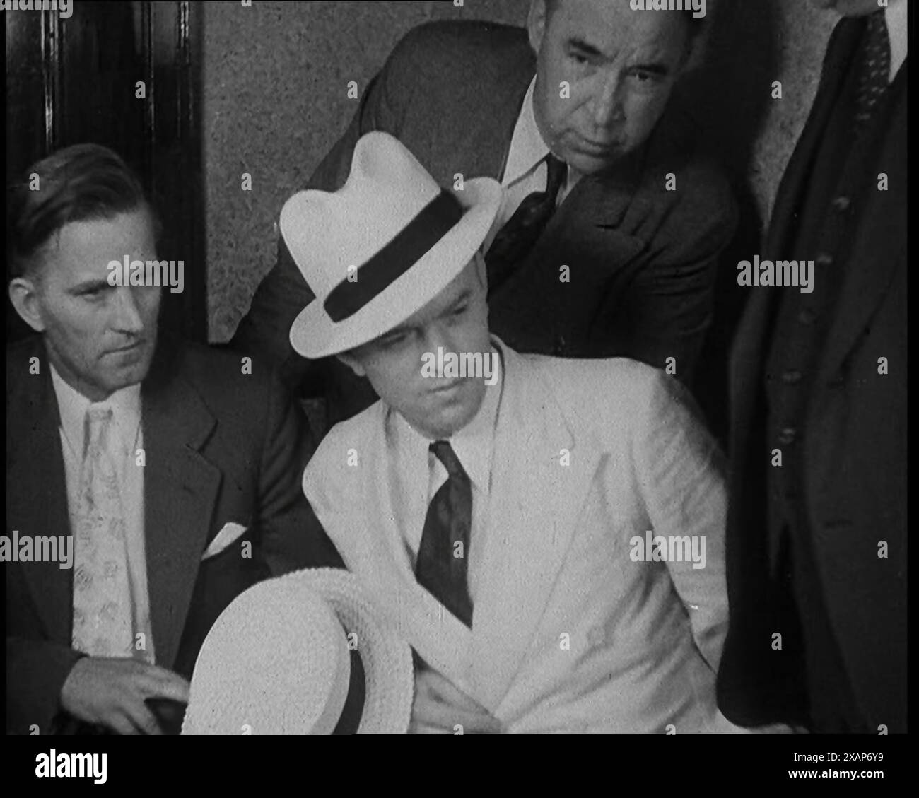 1930s male fashion hi-res stock photography and images - Alamy